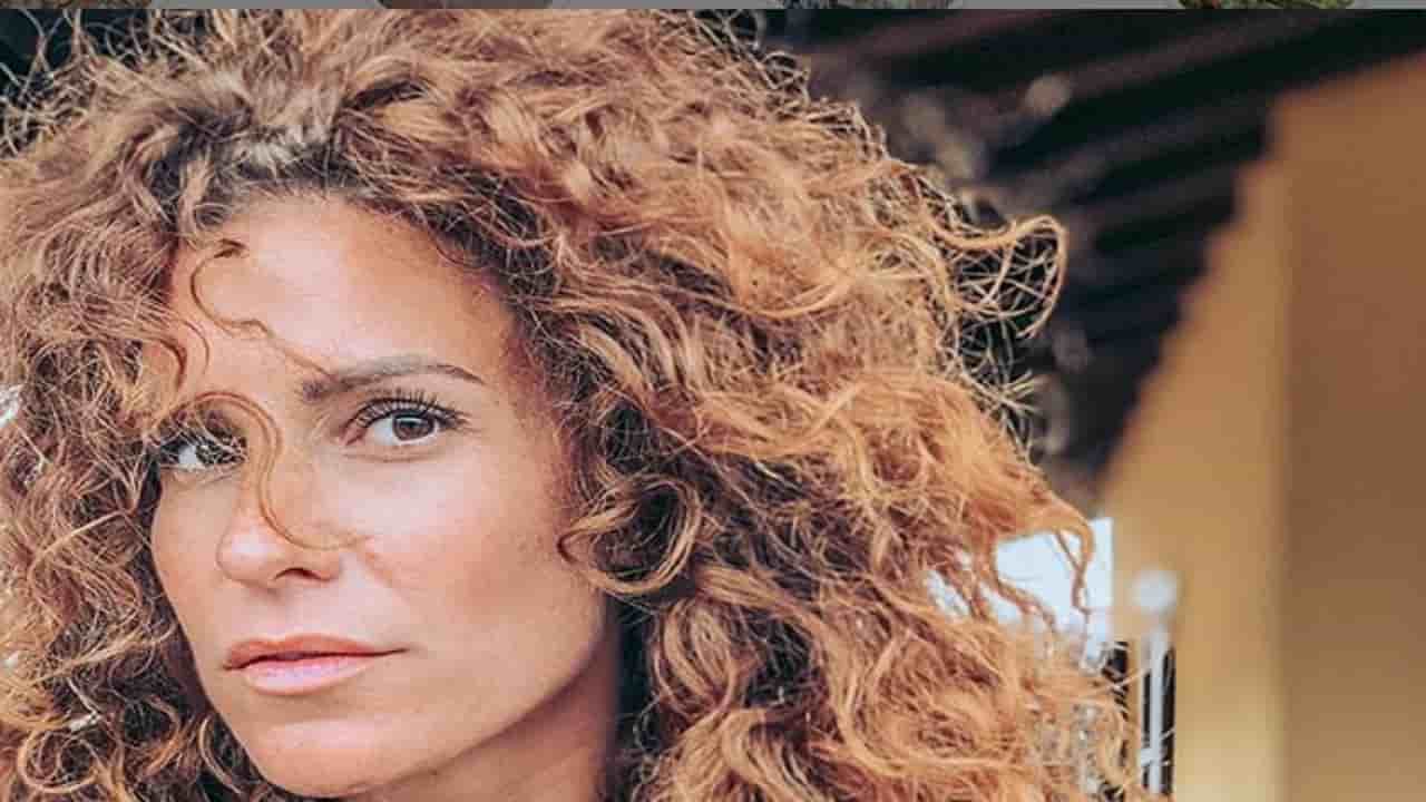 Veronica Ruggeri, un trionfo di ricci rossi: che spettacolo - Foto