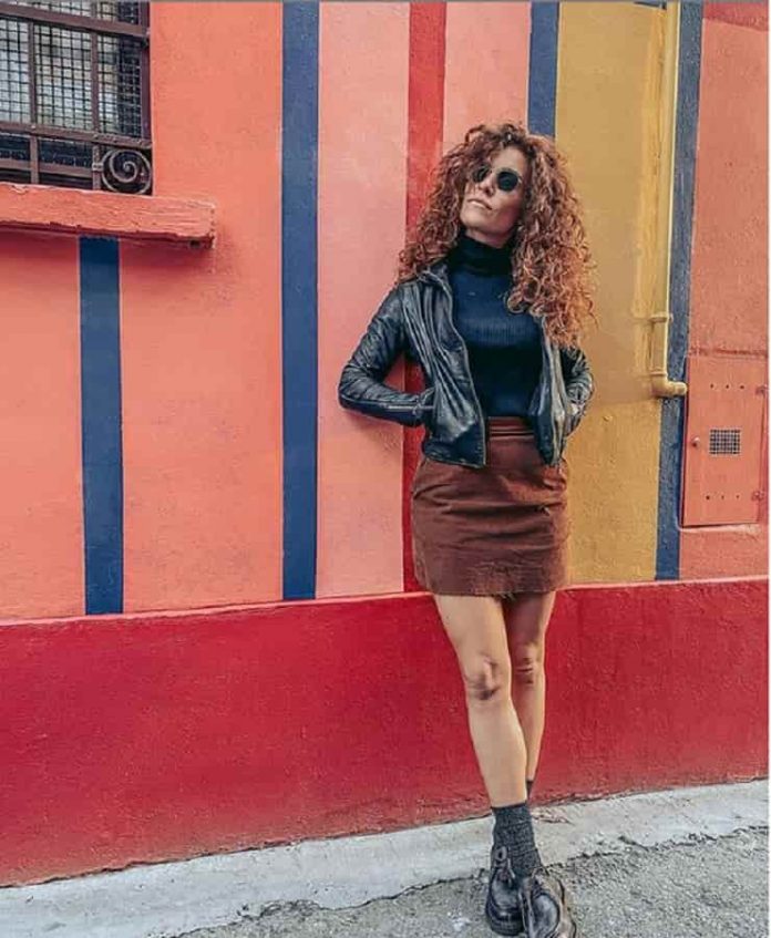 Veronica Ruggeri, spacco e gambe scoperte: la "riccia" delle Iene è uno ...