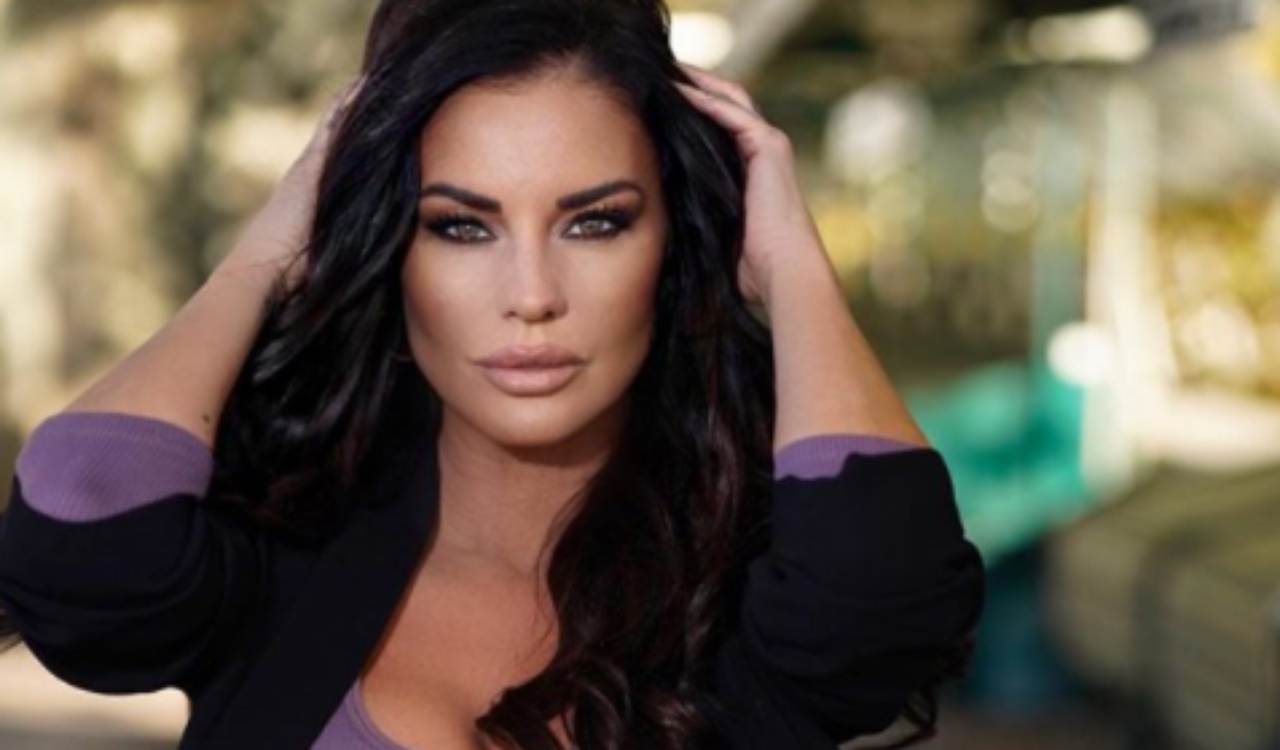 Antonella Mosetti, la seduzione parte dagli occhi: "Non si resiste" - FOTO