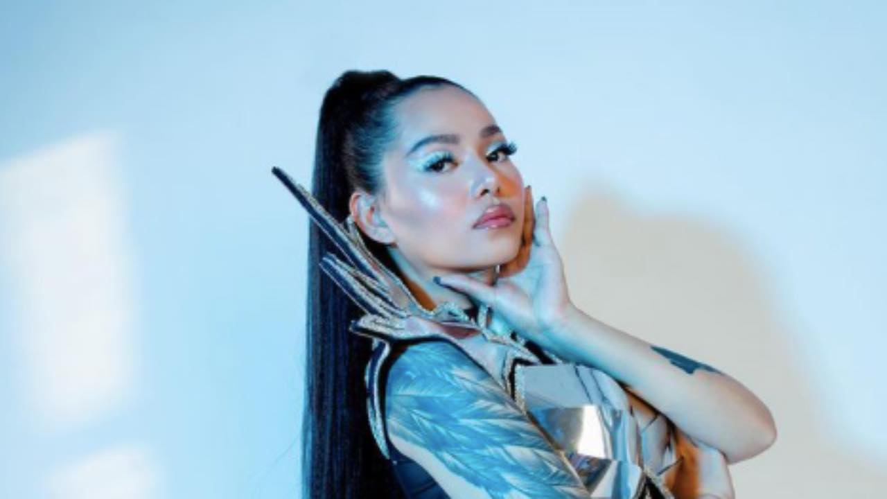 Bella Poarch, esordisce la regina di TikTok: il video più influente del ...