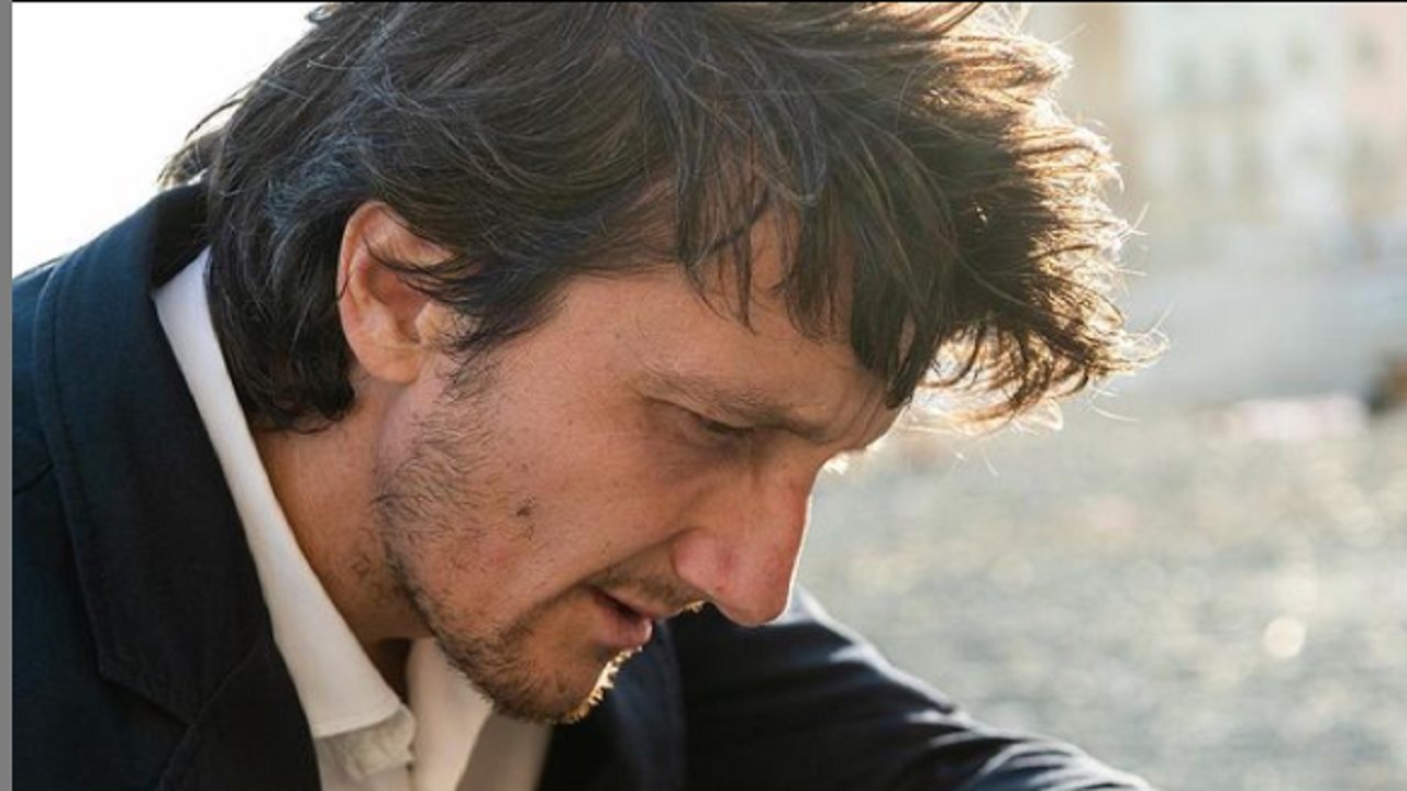 Filippo Crotti si racconta: dalla fiction al ruolo in Quo vado?