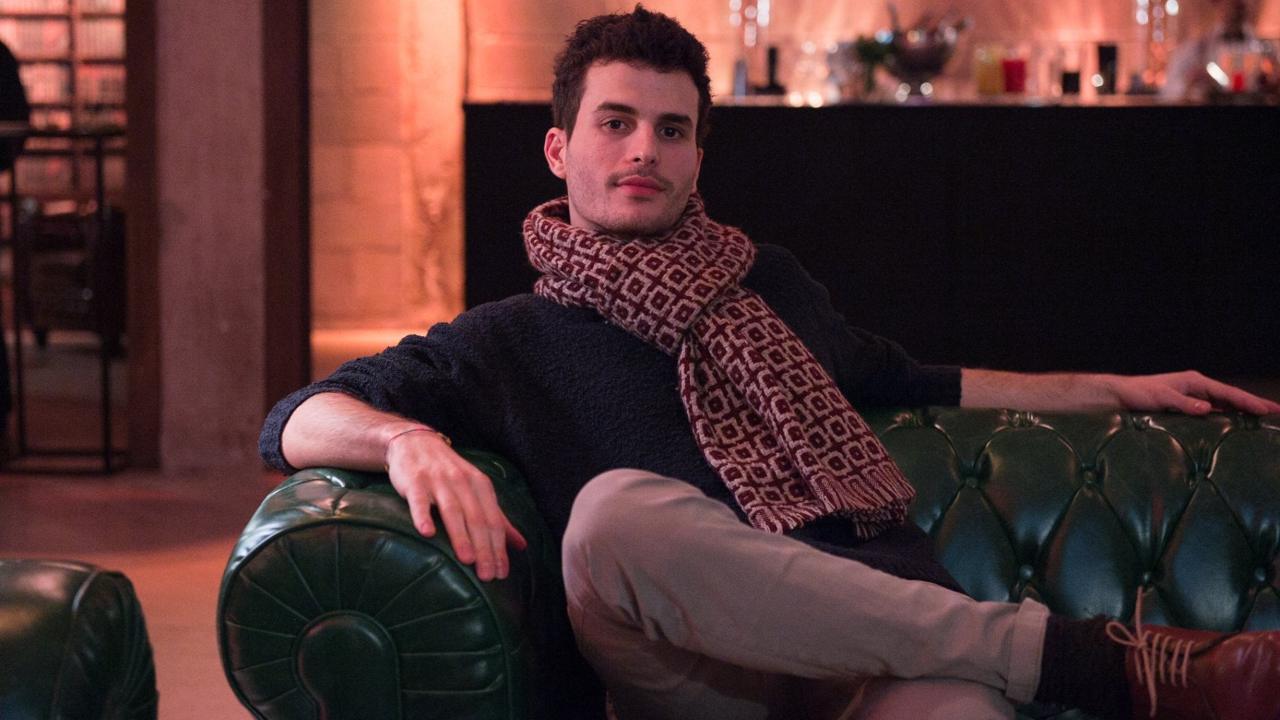 Si chiama Brenno, figlio di uno dei più grandi attori. Lo conoscete? FOTO