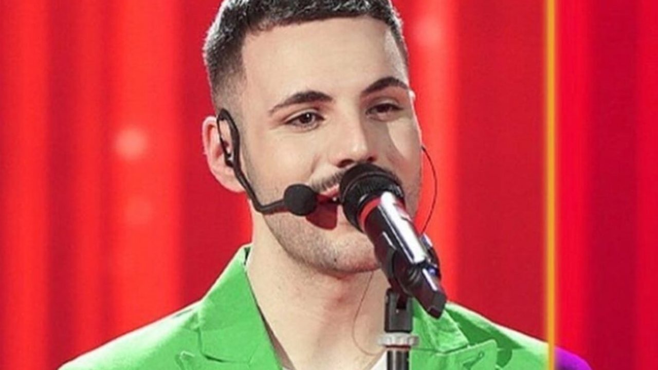 Raffaele Renda chi è: biografia, vita privata del cantante ospite a ...